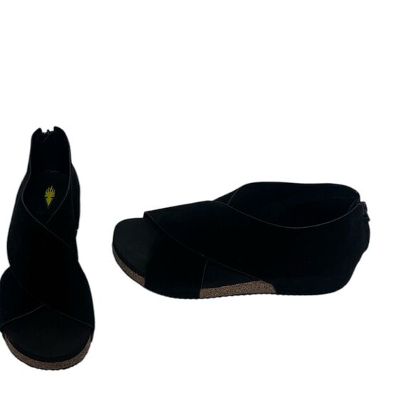 Volatile | Shoes | Volatile Womens Black Leather Crisscross Wedge ...